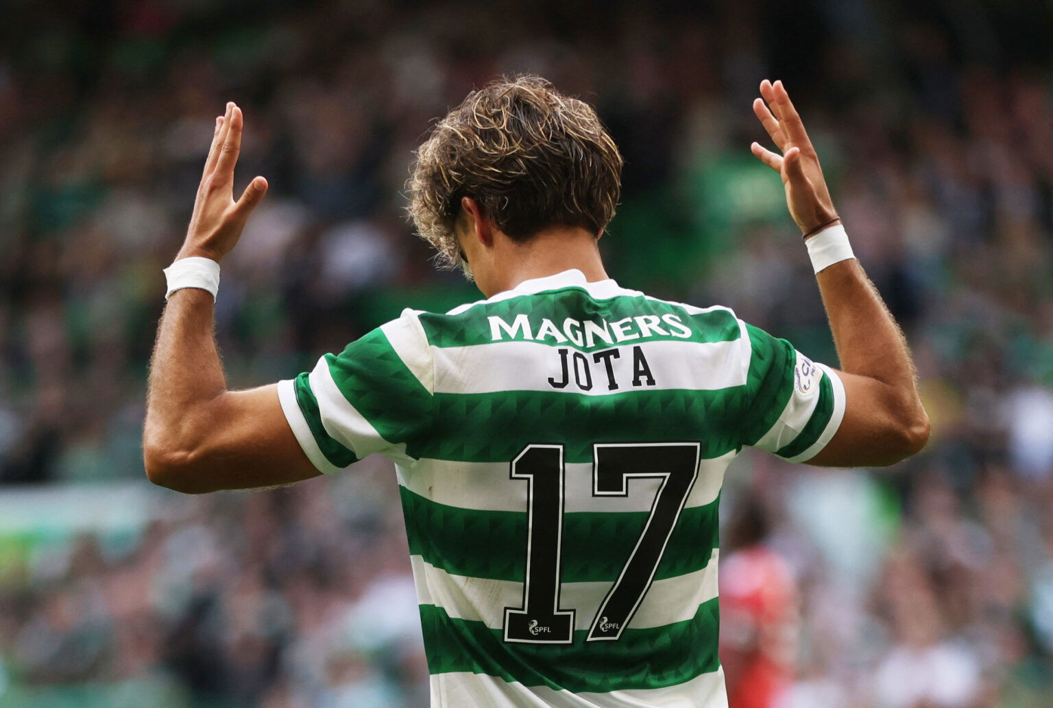 Paulo Bernardo Late Night Celtic Update; Deal Structure | Latest Celtic ...