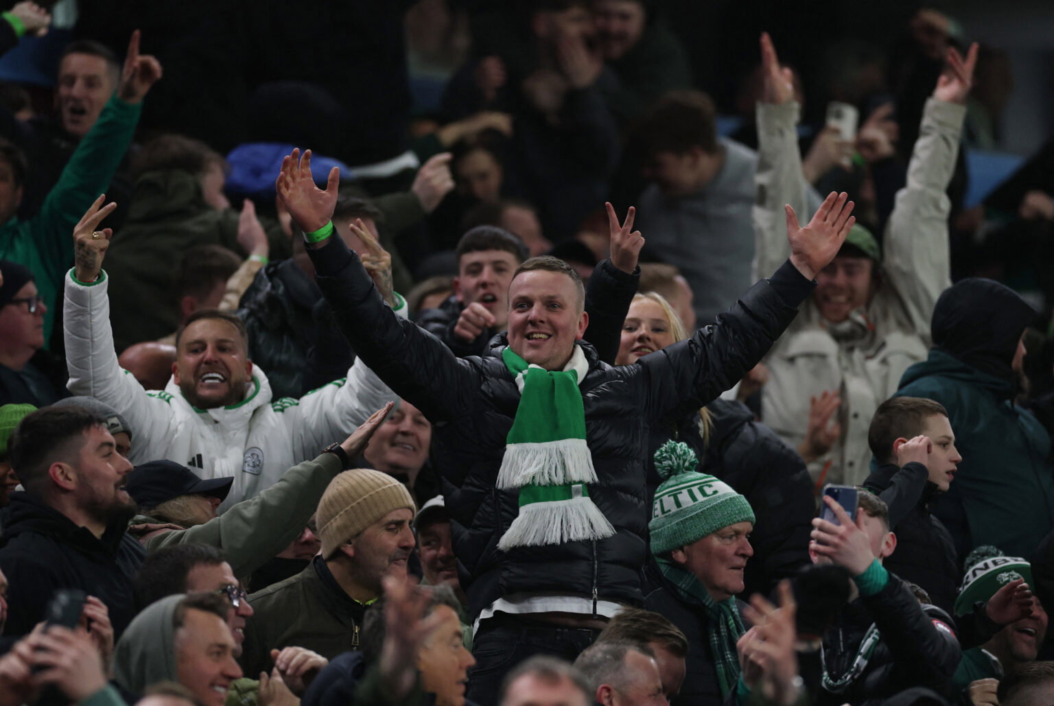 Video: Brilliant Footage Of Celtic Fans Partying In Munich | Latest ...