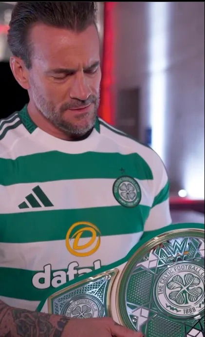 CM Punk Reacts To 'Amazing' Celtic Park Visit | Latest Celtic News