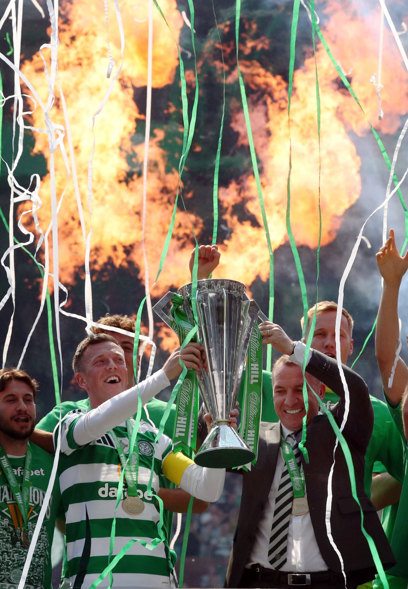 Celtic Celebrate 55th League Title With Minecraft Tribute | Latest ...