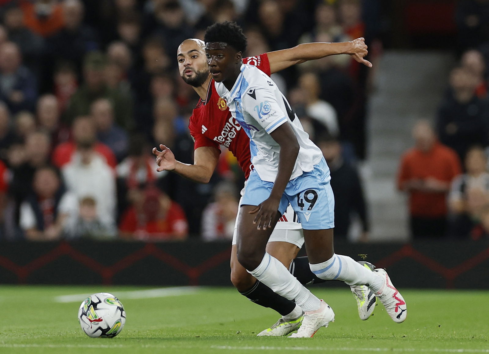 Celtic Make Winger Approach – But Deal Hits Snag | Latest Celtic News