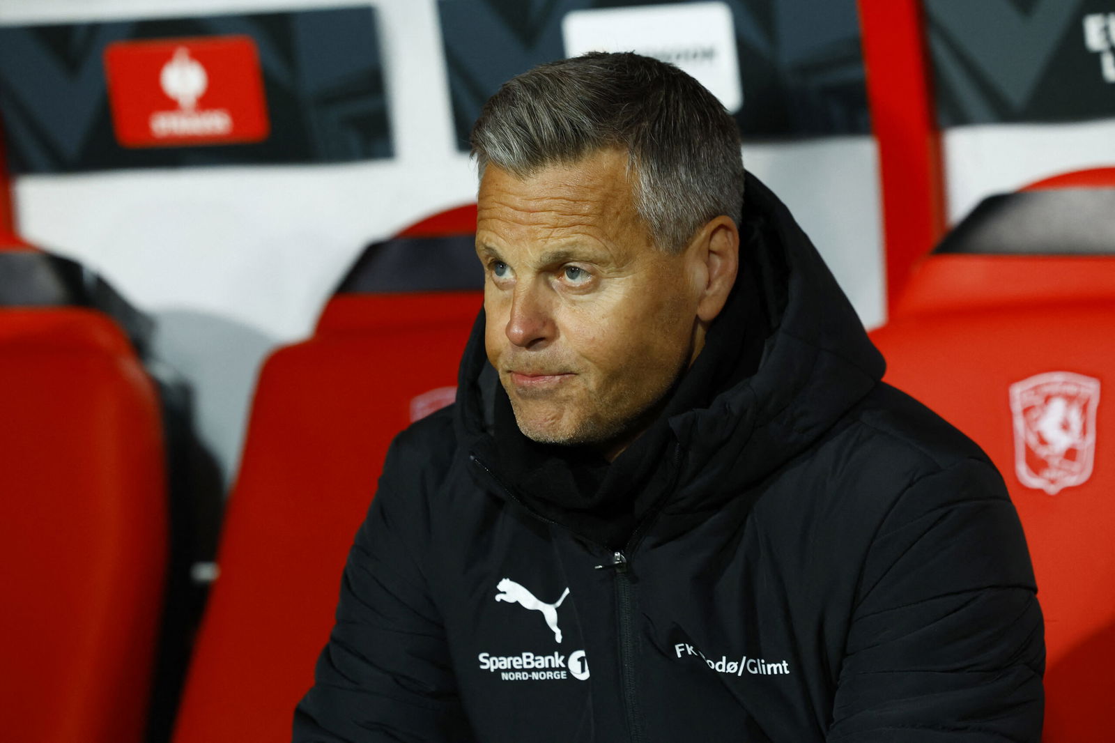 Alice no país das maravilhas x classificado